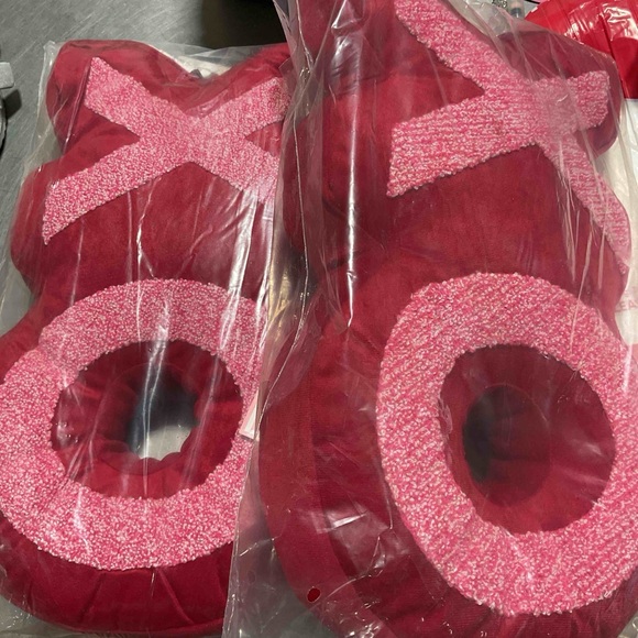 Accents | Red And Pink Xo Plush Pillows | Poshmark